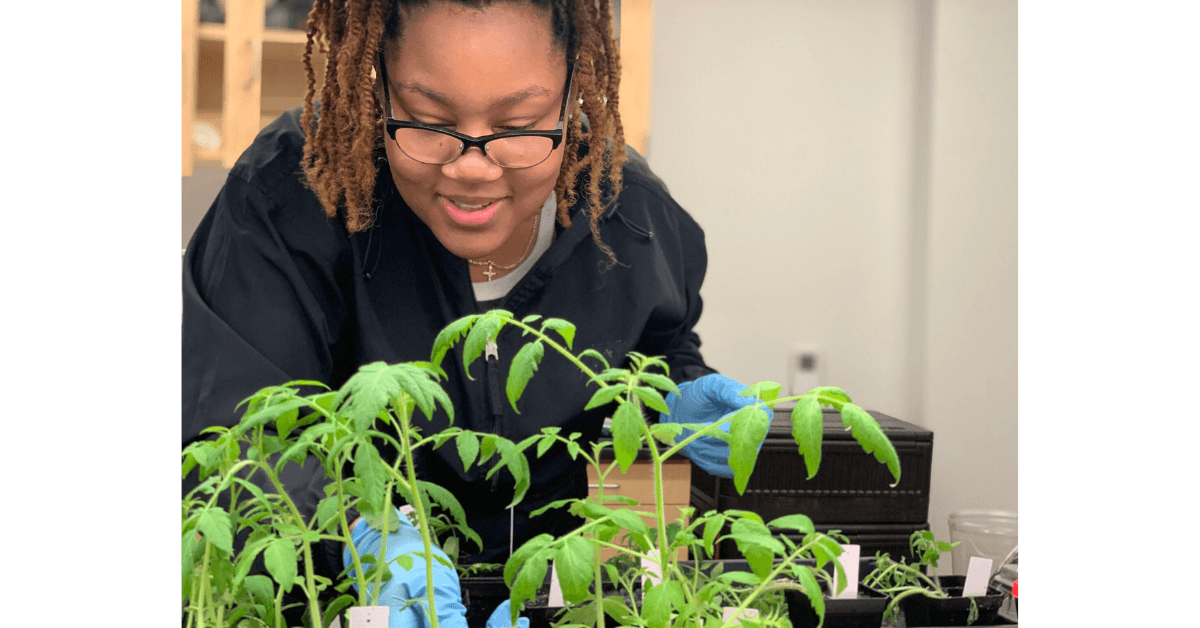 How One HBCU Is Working To Grow Plants On Mars - The Plug